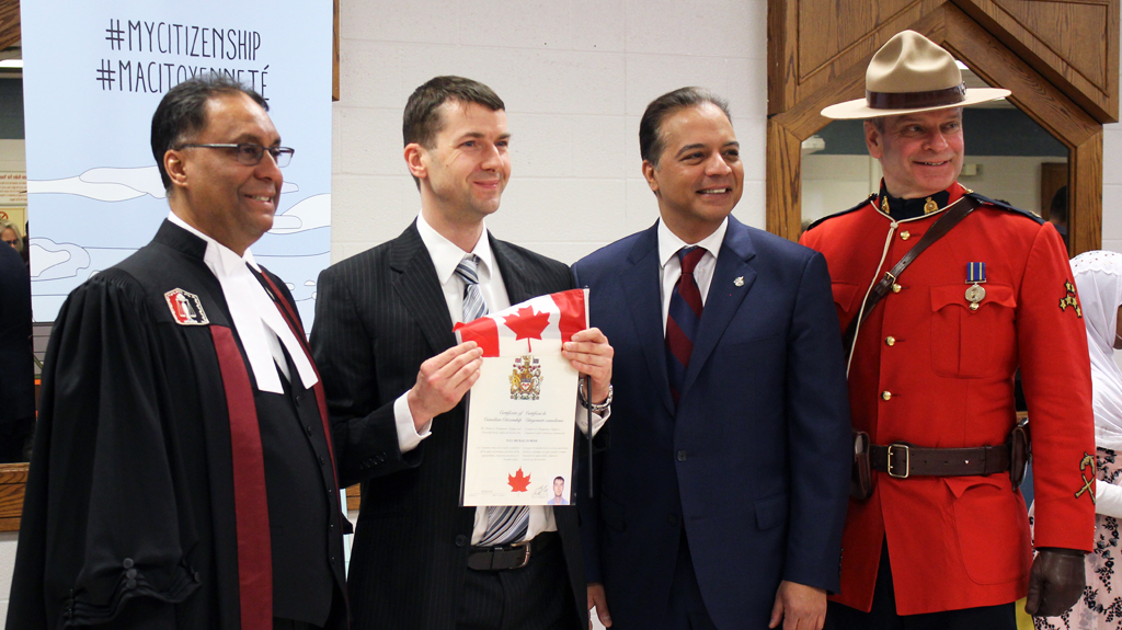 PHOTOS: Canadian Citizenship Ceremony - Kitchener Rangers